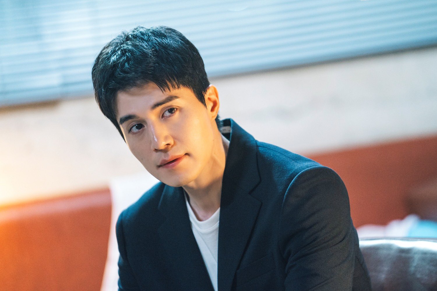 The Nice Guy: Bản tình ca hoài niệm lệch nhịp trong thời hiện đại | ELLE