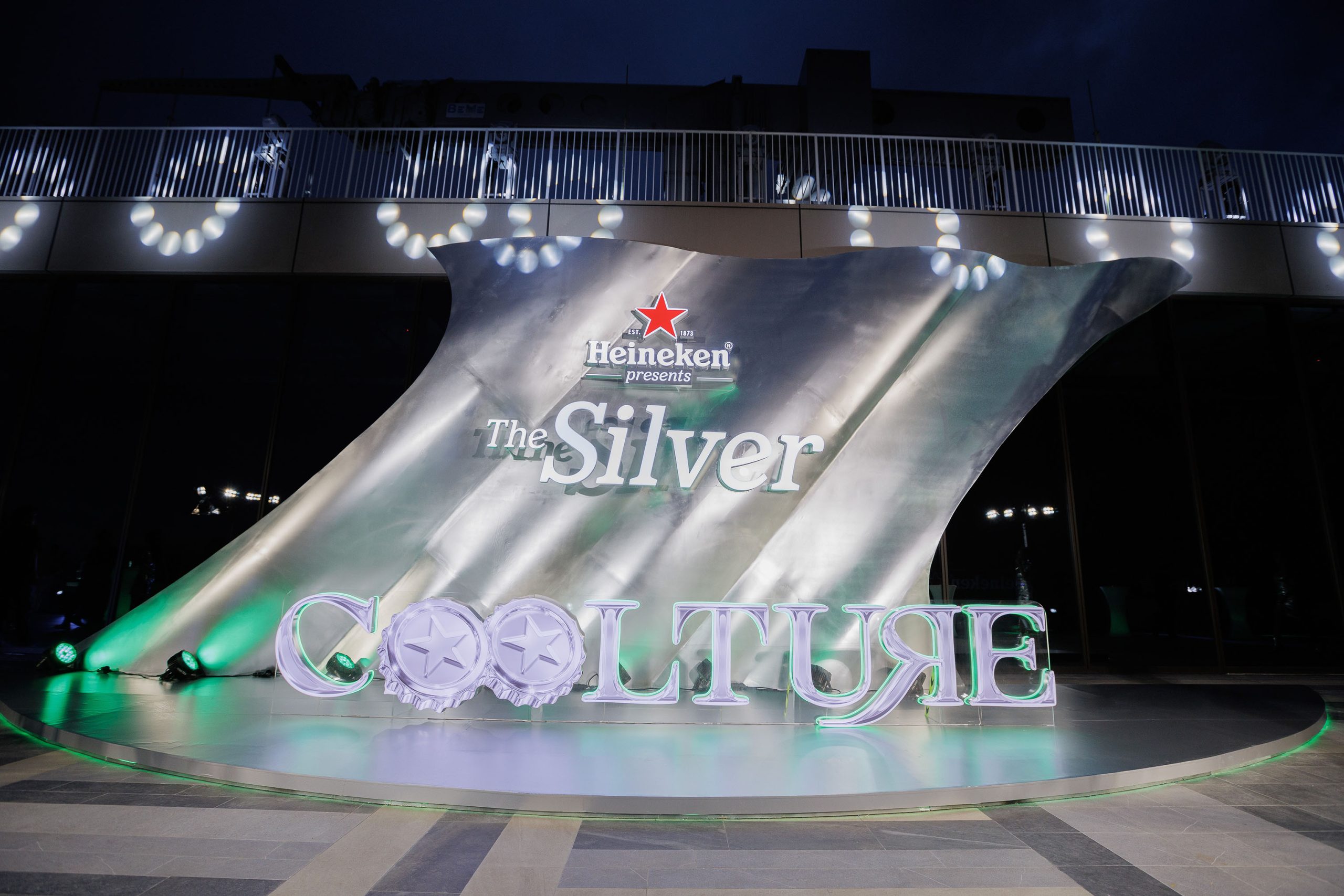"Êm Chất Thời Thượng" cùng Heineken Silver chai nhôm đẳng cấp | ELLE