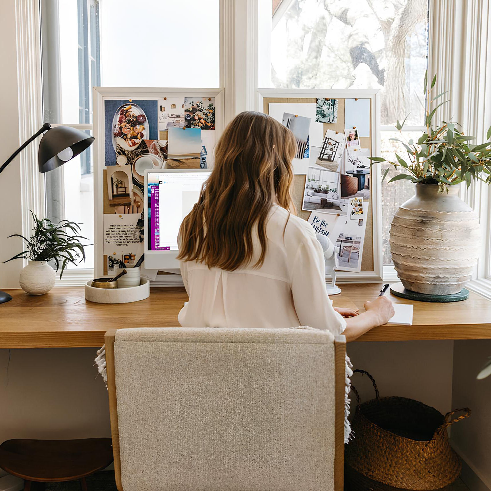 Gợi ý 8 bước tạo vision board cho mọi mục tiêu trong 2026 | ELLE