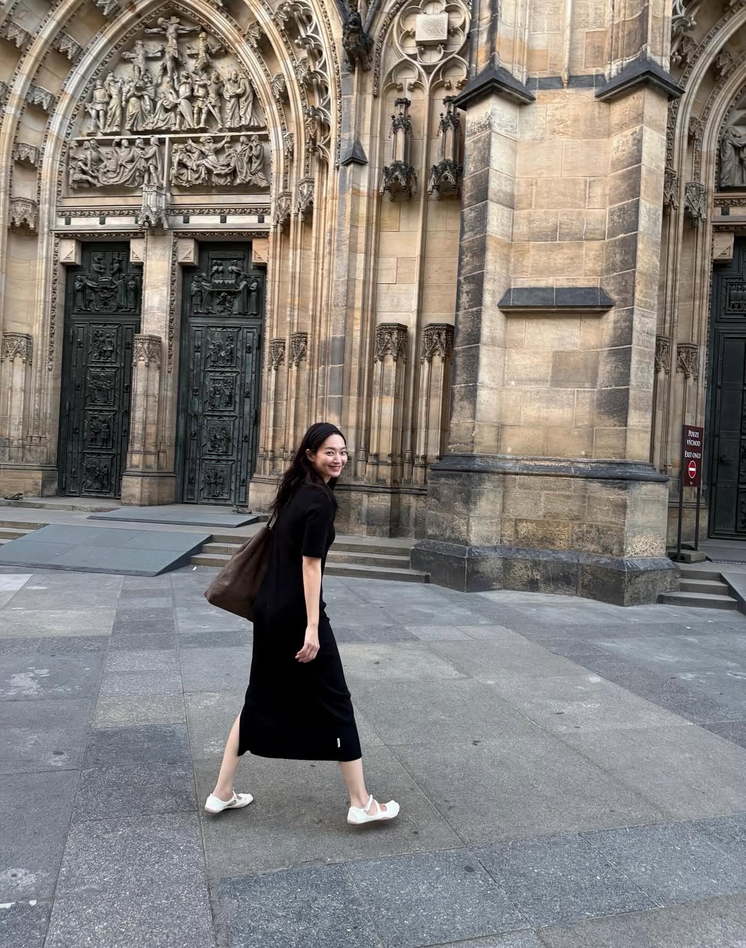 Vibram FiveFingers: “Nữ hoàng mới” trên đôi chân của Jennie và dàn sao ...