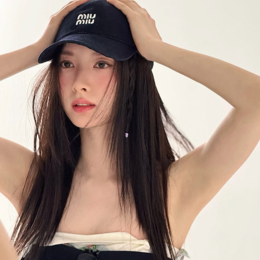4 bí quyết làm đẹp đáng học hỏi của Kim Ji Yeon | ELLE